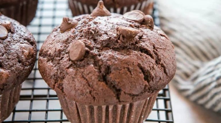 Mary Berry Chocolate Chip Muffins - British Recipes Hub