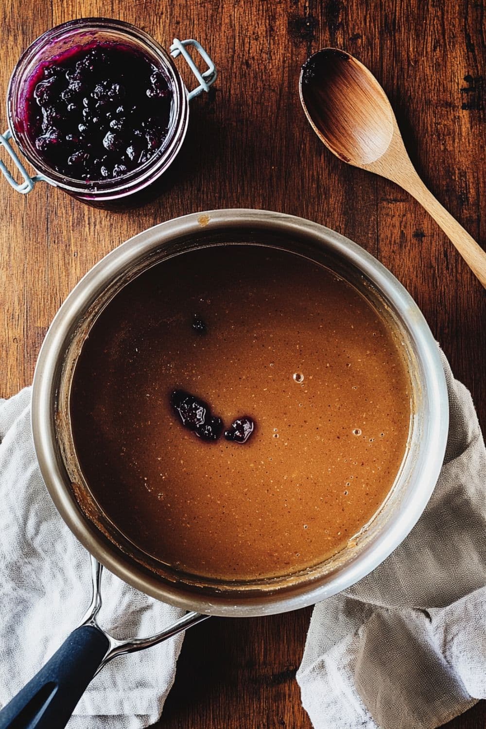 Jamie Oliver Christmas Gravy Recipe - British Recipes Hub